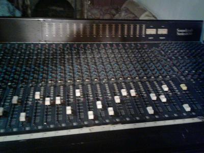 Soundcraft series 600 for sale in Arlington, TX - 5miles: Buy and Sell