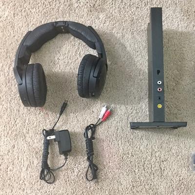Sony Wireless Stereo Headphones. Set of 2. (Model MDR-RF985R) for sale ...