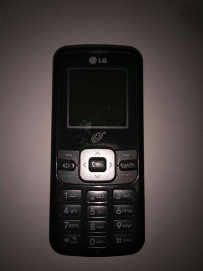 Lg track cell phone for sale in San Antonio, TX - 5miles: Buy and Sell