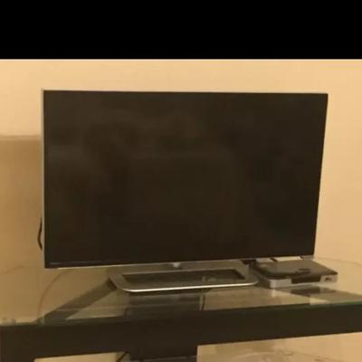 Vizio smart tv 30 inch for sale in Arlington, TX - 5miles: Buy and Sell