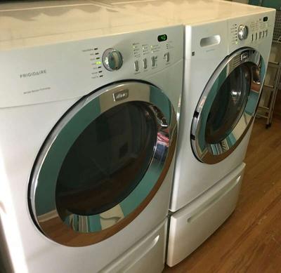 FRIGIDAIRE AFFINITY FRONT LOAD SUPER CAPACITY WASHER&DRYER SET for sale ...