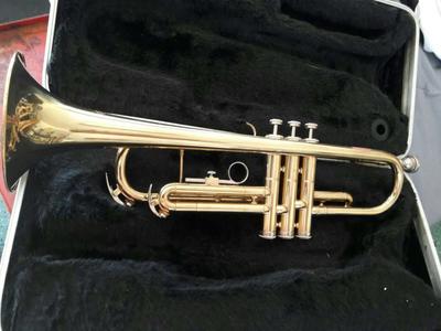 Simba trumpet and case for sale in Largo, FL - 5miles: Buy and Sell