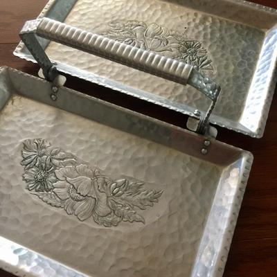 Antique Keystone Ware Hammered Aluminum Folding Serving Tray for sale ...
