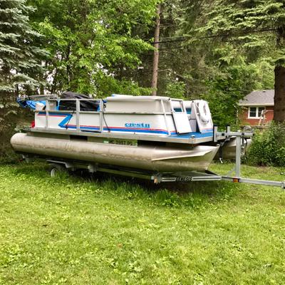 1992 Crest II 18 Foot Pontoon Boat, Motor and Trailer for sale in Clinton Township, MI - 5miles ...