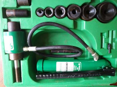 Greenlee 7306 Conduit Knockout Punch Set 1/2" To 2", Hydraulic 767 for ...