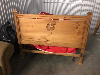 Rustic Full Size Bed Frame for sale in Keller, TX - 5miles: Buy and Sell
