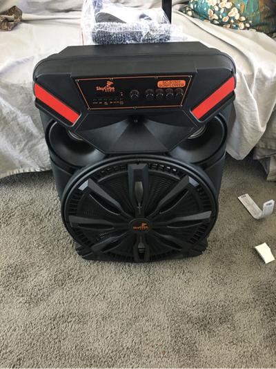 SkyCube Audio Bluetooth speaker for sale in Manteca, CA - 5miles: Buy ...