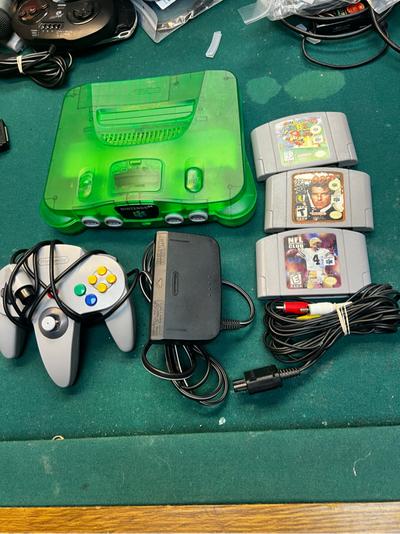 Nintendo 64 N64 Jungle Green System Funtastic Console & Mario 64, 007 ...