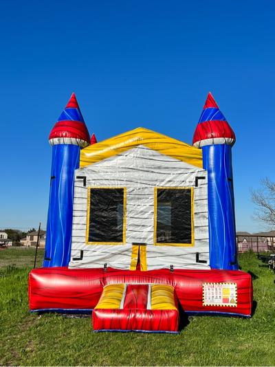 Inflatable bounce house for sale in DeSoto, TX - 5miles: Buy and Sell