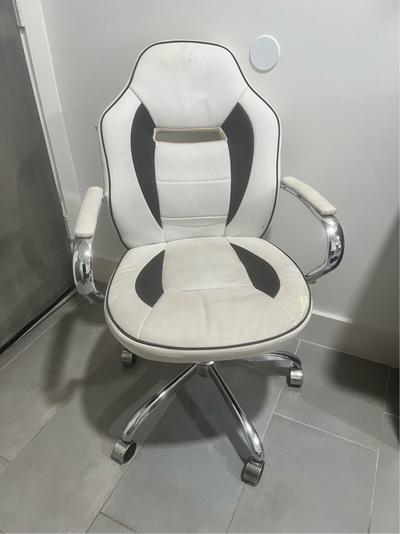 Desk chair for sale in Fort Worth, TX - 5miles: Buy and Sell