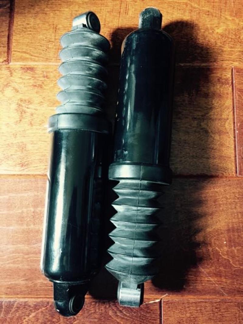 SHOWA SHOCKS FOR HARLEY DAVIDSON MODEL 54565-97C for sale in Fullerton ...