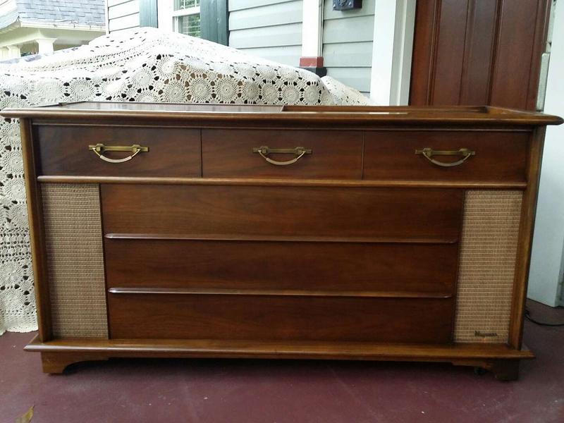 "Magnificent Magnavox Astro-Sonic' 1962 Console Stereo/Radio, Model ST ...