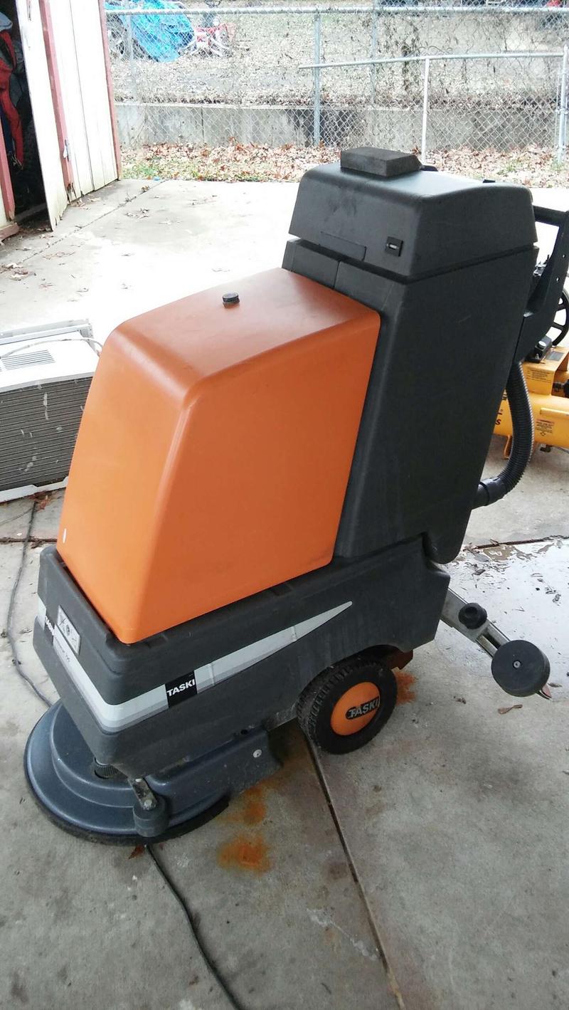 Commercial TASKI COMBIMAT 700 floor cleaner/refurbisher for sale in ...