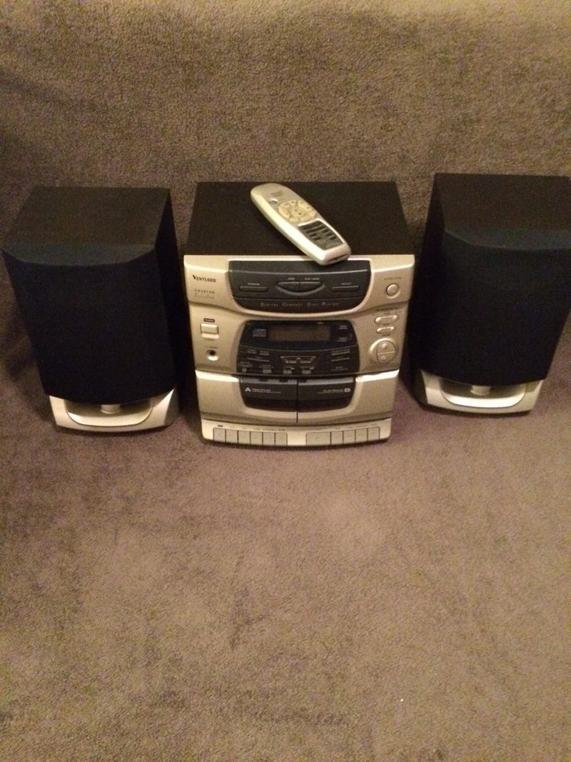 Venturer Cd Cassette Player Mini Hifi System For Sale In Monroe Nj 5miles Buy And Sell