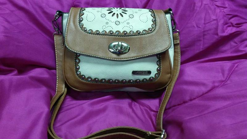 Haley Beez purse for sale in Fort Worth, TX - 5miles: Buy and Sell