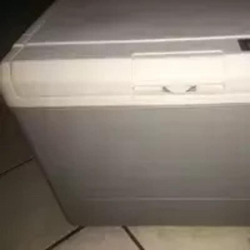 Joe freed's "pet"iatric Supply parrot / Animal intensive care unit ...