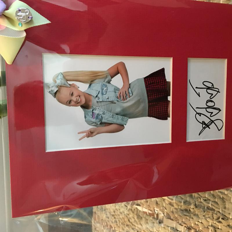 Jojo siwa facsimile autograph photo display memorabilia with bow for ...