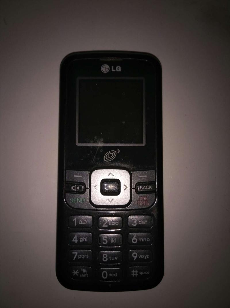 Lg track cell phone for sale in San Antonio, TX - 5miles: Buy and Sell