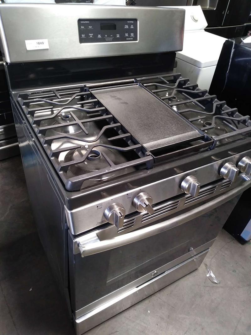 Fantastic 5 Burners Gas Stove - 30" GE Steel for sale in Rancho ...