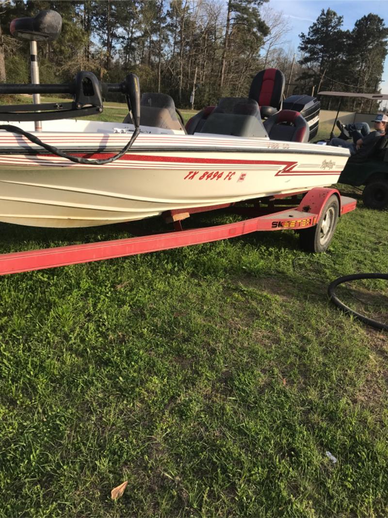 Raycraft Bass Boat with a 200 Mercury 2 stroke for sale in Willis, TX ...