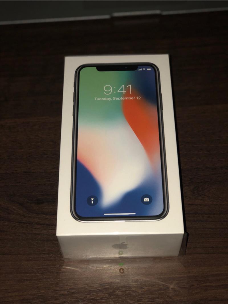 SEALED Brand New iPhone X Sliver (Unlocked) 256 GB for sale in Leon ...