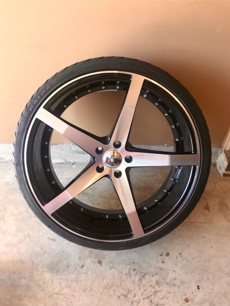 22 inch rims for sale in Grand Prairie, TX - 5miles: Buy and Sell