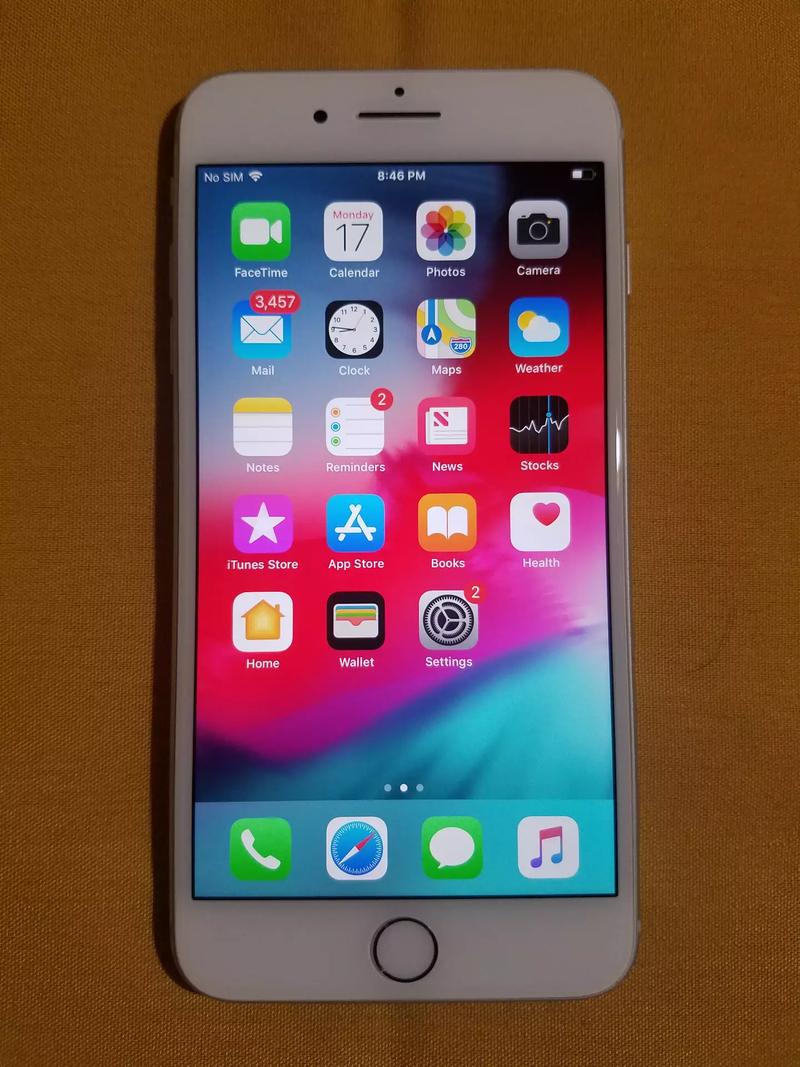 Iphone 8+ plus white 64gb UNLOCKED mint condition (camera issue) for ...