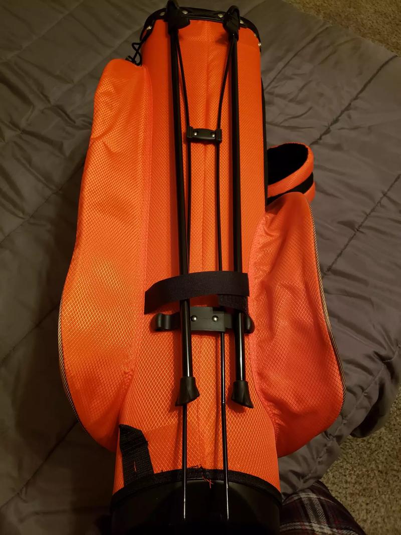 NEW HOOTERS GOLF BAG for sale in Terrell, TX - 5miles: Buy and Sell