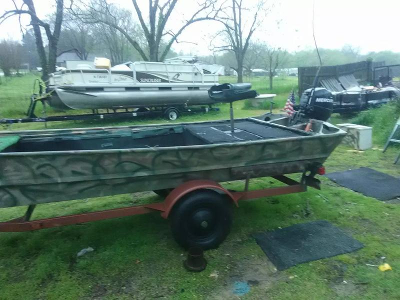Bow fishing,bass boat for sale in Winnsboro, TX - 5miles: Buy and Sell
