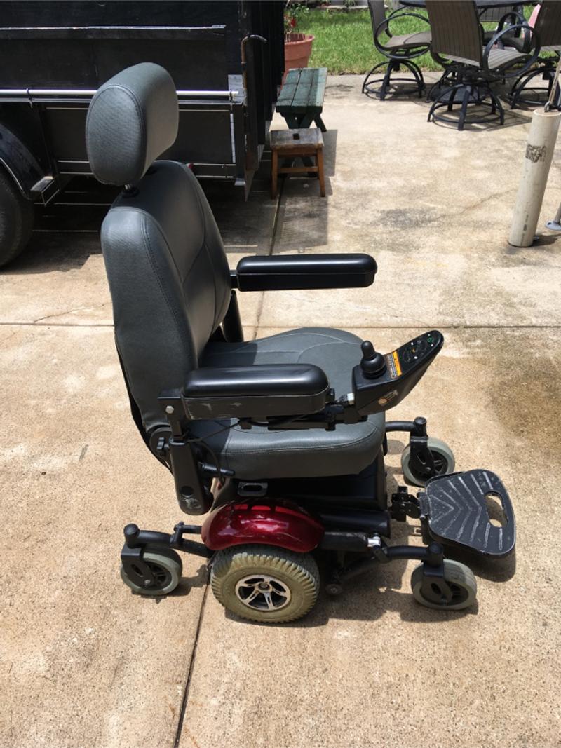 Electric wheelchair dalton 6wheel for sale in Irving, TX - 5miles: Buy ...