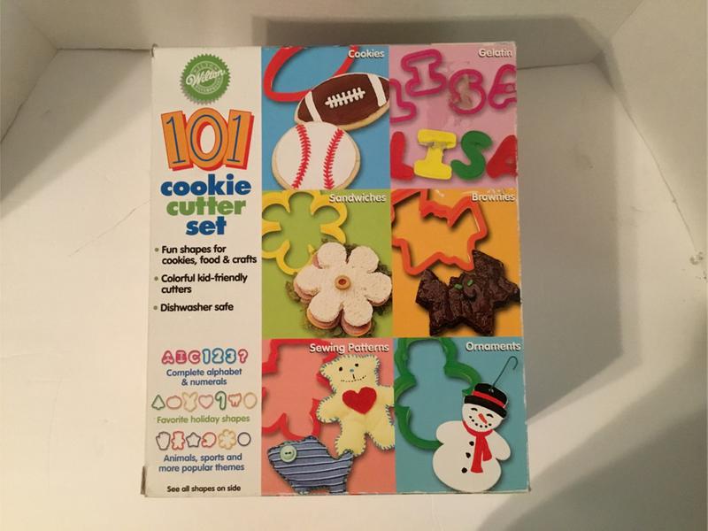 Wilton 101 Cookie Cutter Set for sale in Midlothian, TX - 5miles: Buy ...