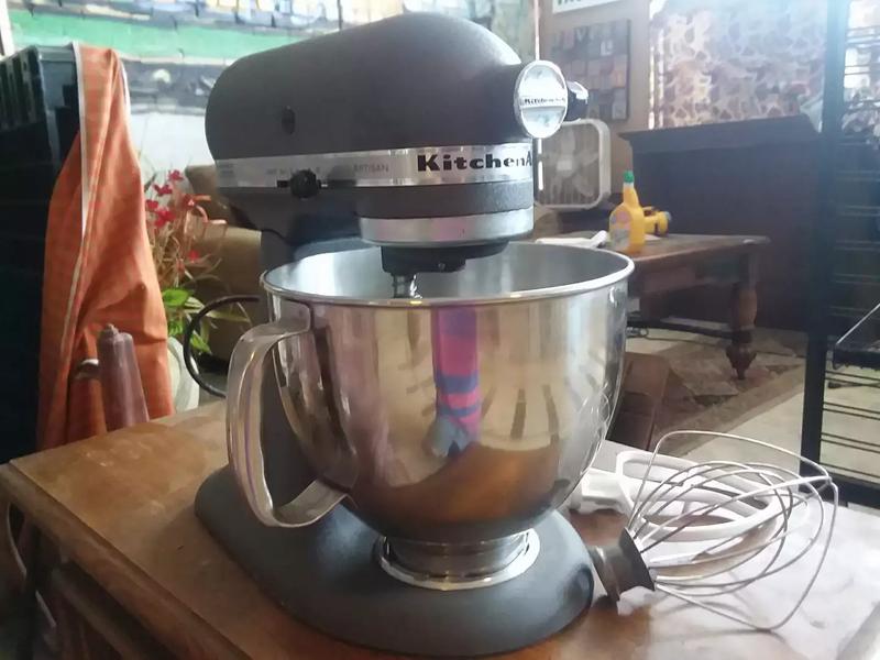 Harrison Kitchen Aid mixer for sale in Elkhart, TX - 5miles: Buy and Sell