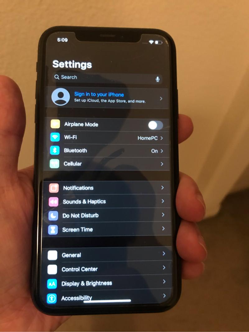 Sprint iPhone XR for trade. Looking to trade for iPhone XR on AT&T ...