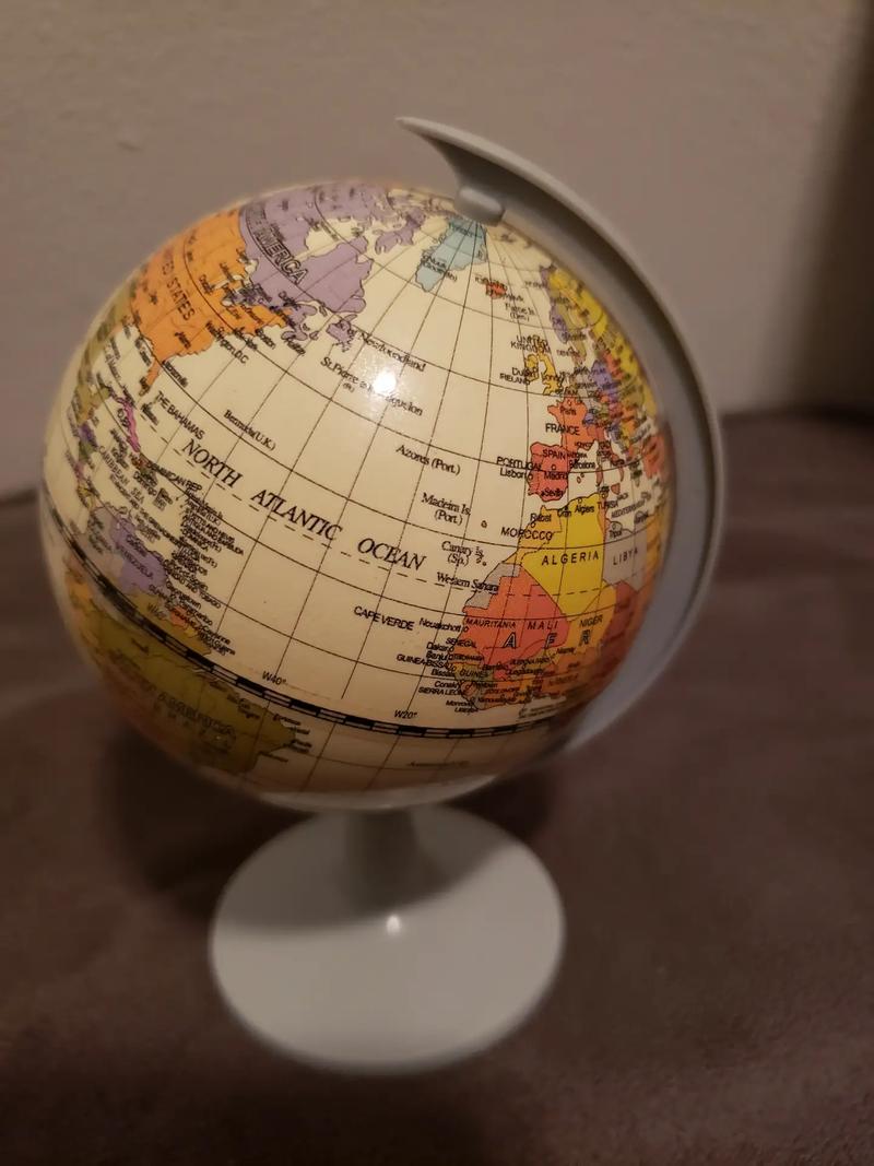 Mini World Globe for sale in Sanford, FL - 5miles: Buy and Sell