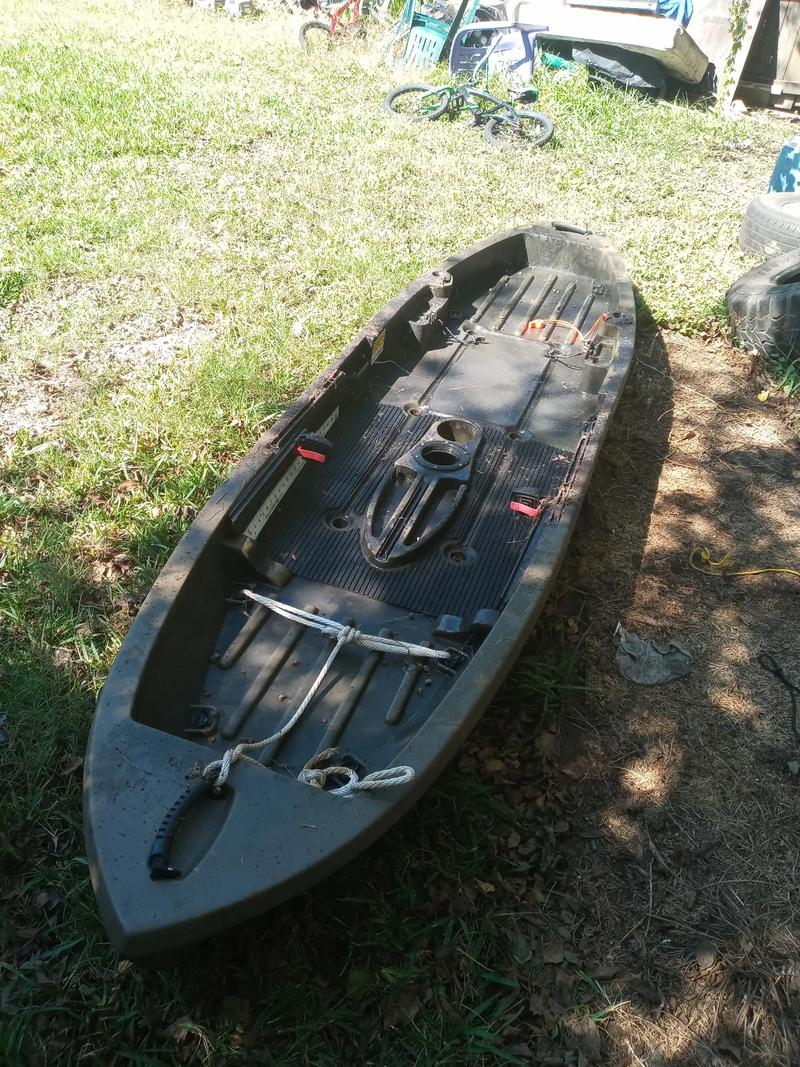 Ascend 10T 10ft kayak for sale in Manvel, TX - 5miles: Buy and Sell
