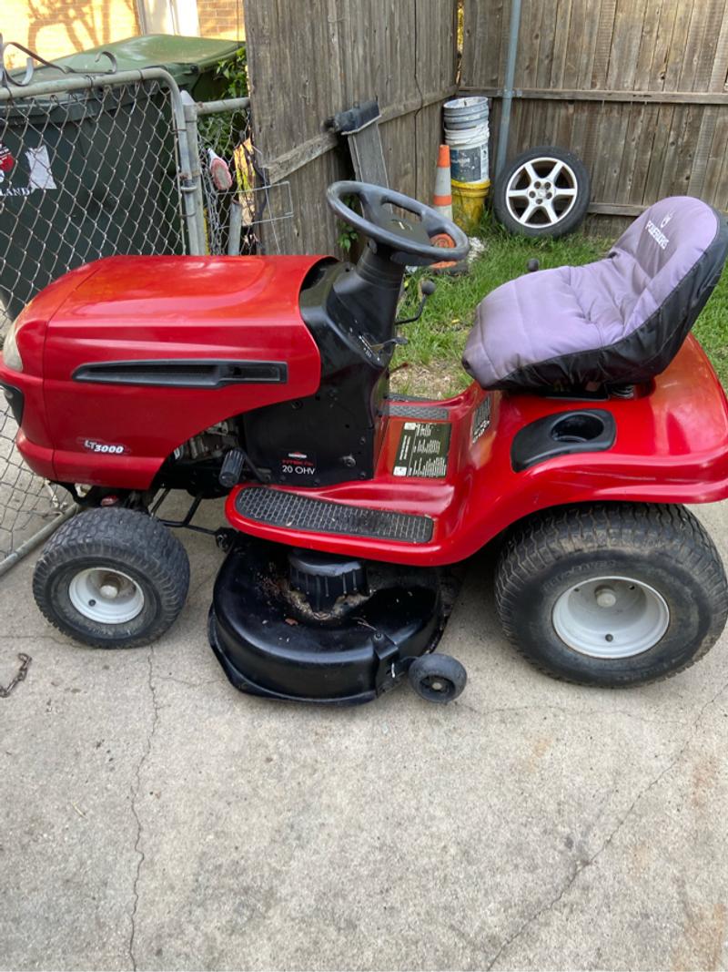 Craftsman LT3000 Riding Lawn Mower for sale in Garland, TX - 5miles ...