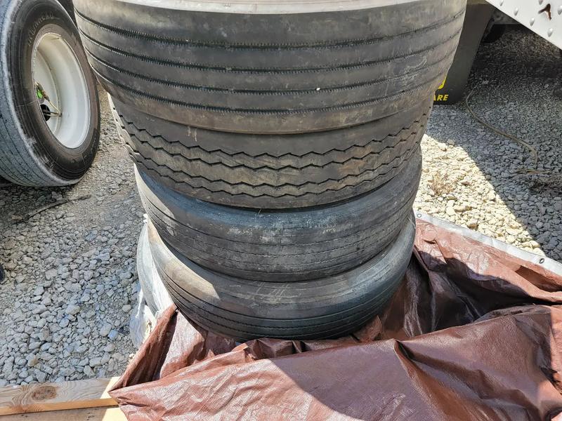 Recap Trailer tires 295/75/R225 for sale in Mansfield, TX - 5miles: Buy ...