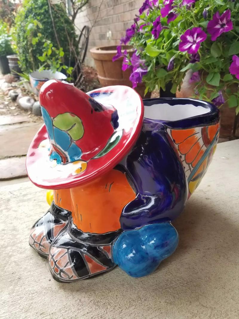 Siesta Man Talavera Pots. Clay Pots (Planters) Plants. Pottery $35 cada ...