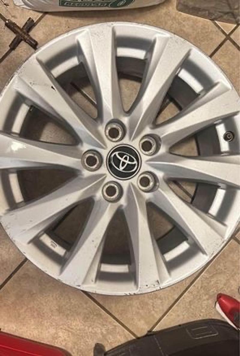 Toyota Camry LE 2020 rims for sale in Fort Lauderdale, FL - 5miles: Buy ...
